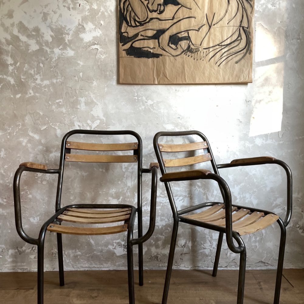 Mobilier vintage, commodes, armoires, tables, buffets - C'est Vintage